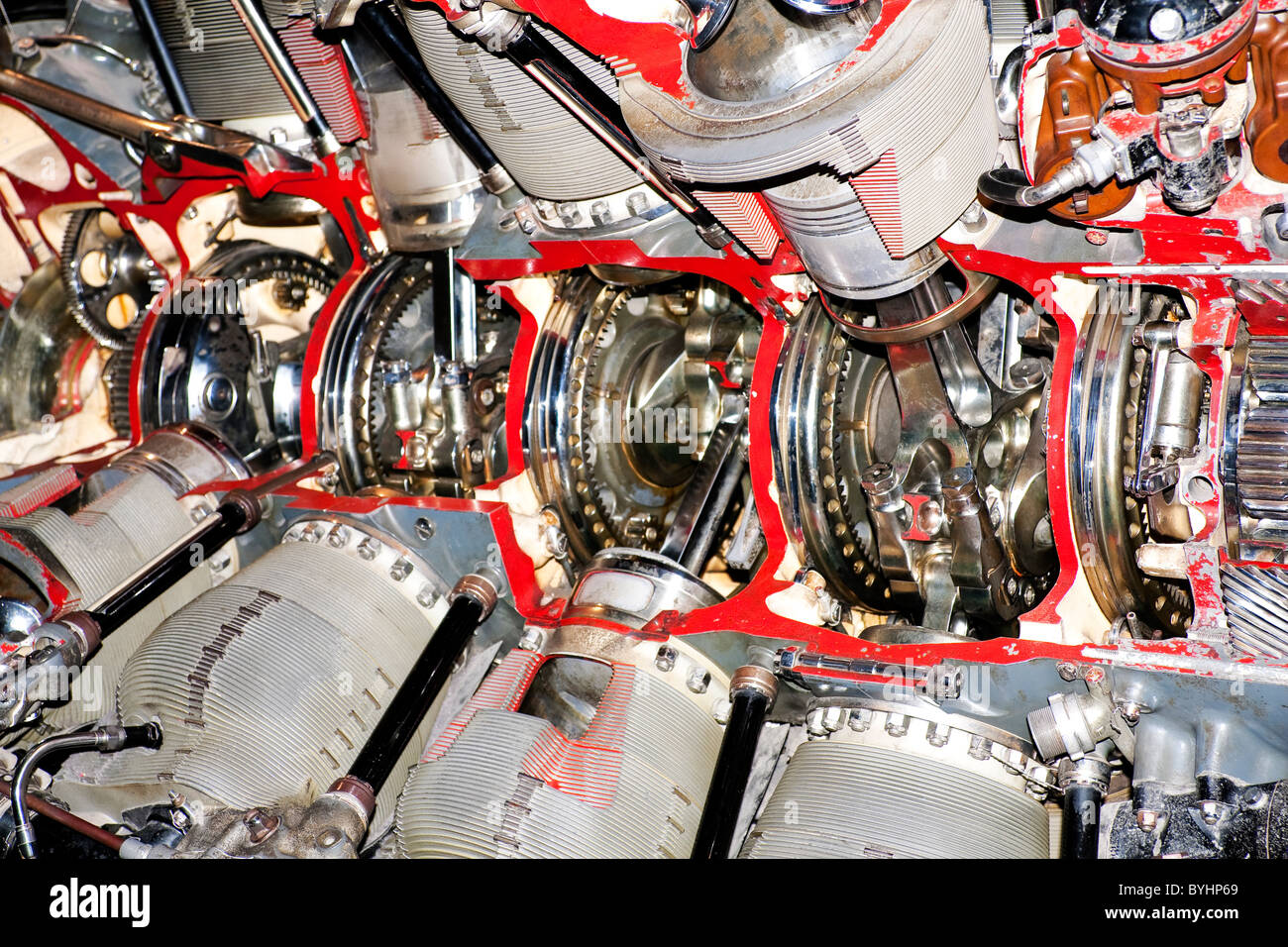 Four valve engine hi-res stock photography and images - Alamy