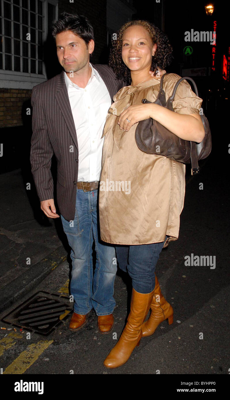 Angela griffin jason milligan wedding | Beachweddingtips.com