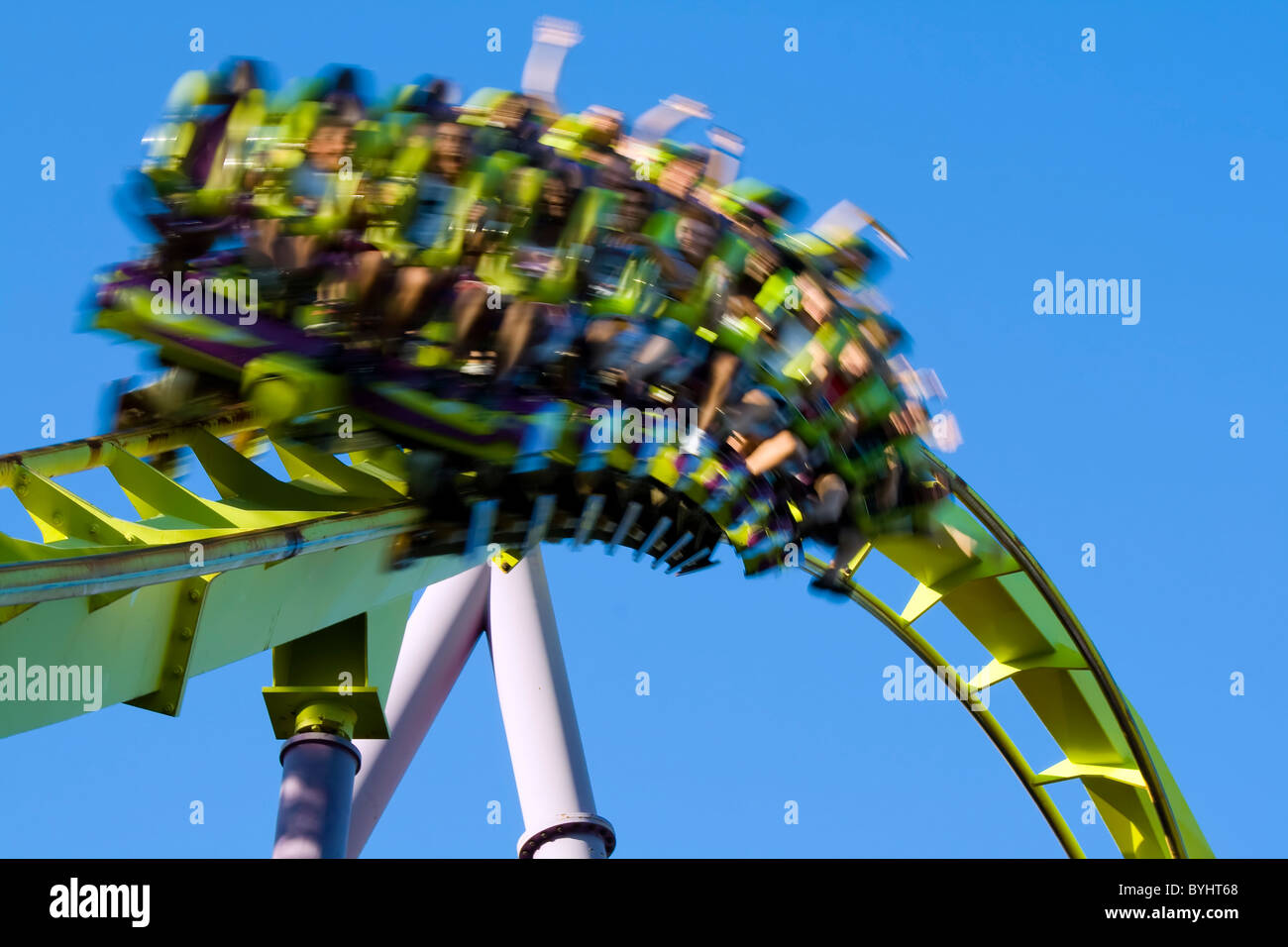 Six flags theme park hi-res stock photography and images - Alamy