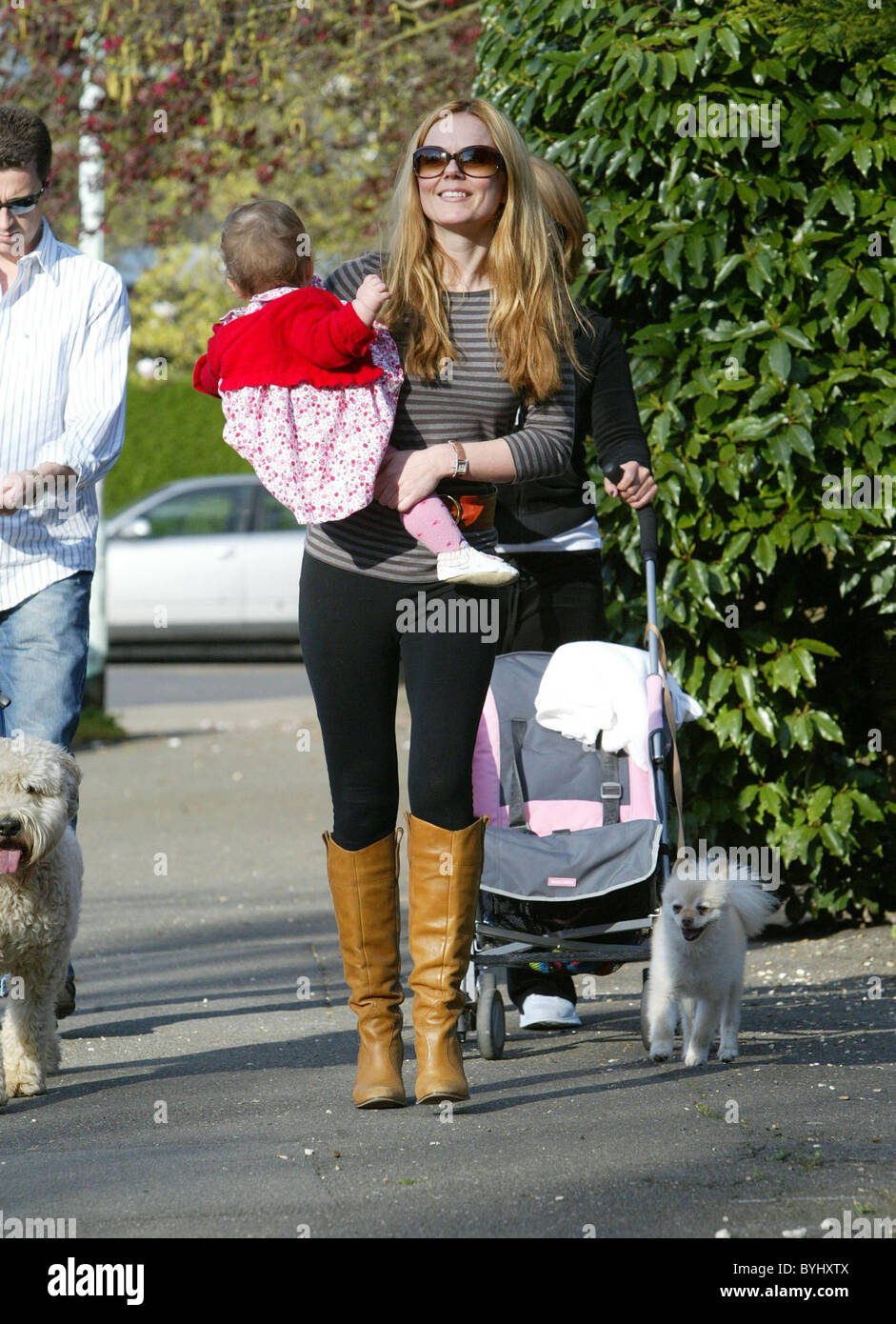 Geri halliwell and daughter bluebell madonna hi-res stock photography ...