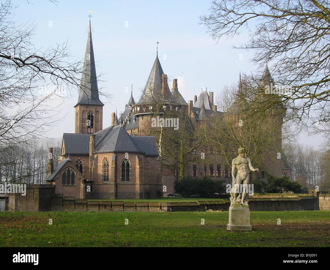 Elf Fantasy Fair The Seventh Elf Fantasy Fair is to take place on April ...