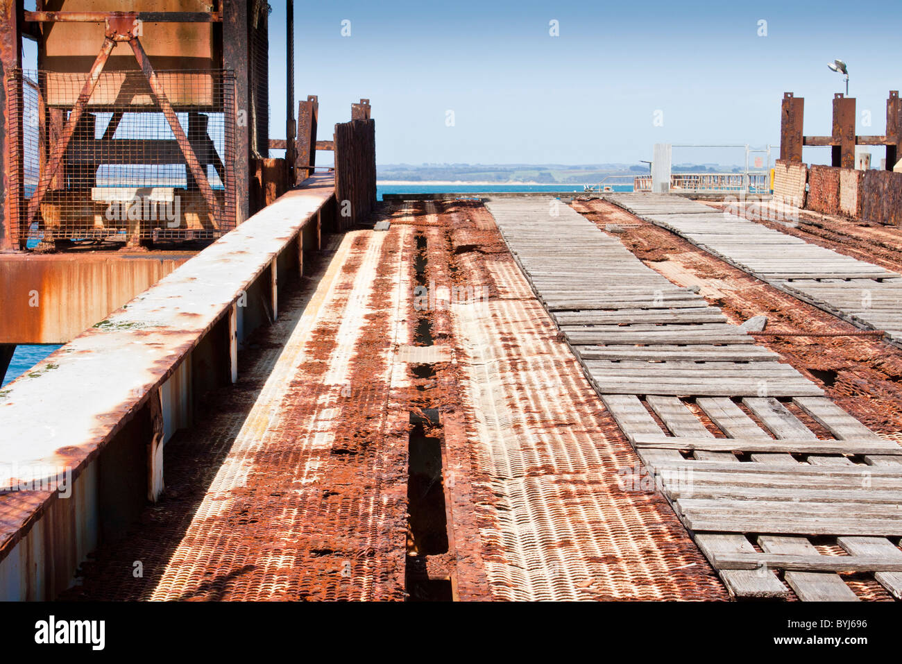 Old wharf hi-res stock photography and images - Alamy