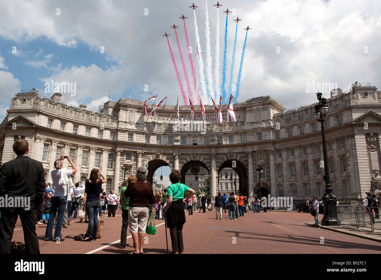 Aircrafts formation hi-res stock photography and images - Alamy