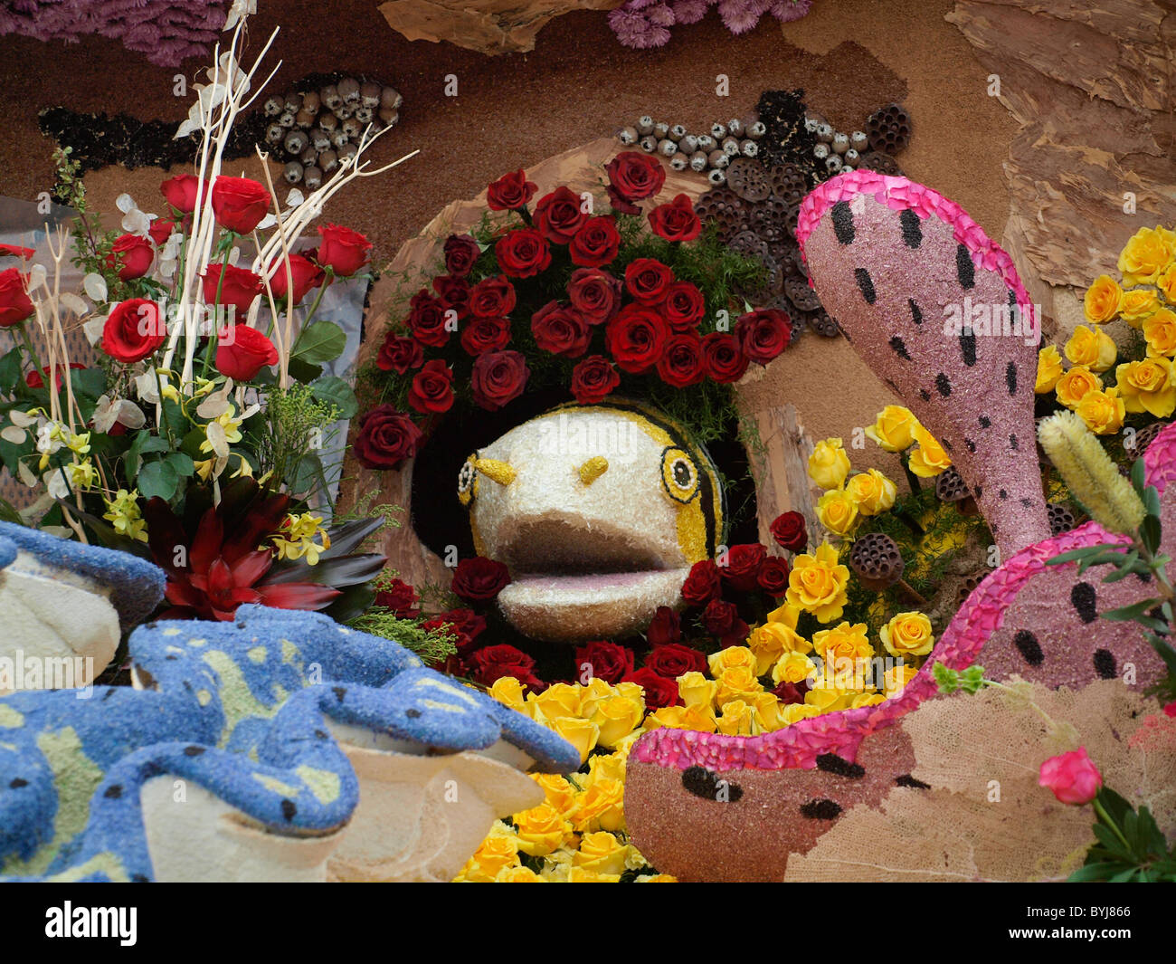 Fish parade float hi-res stock photography and images - Alamy