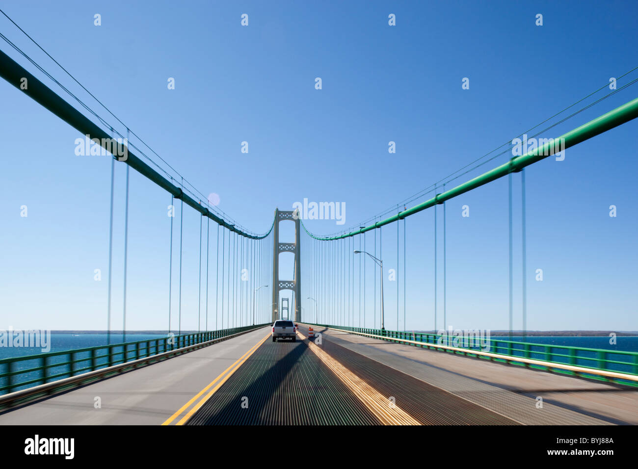 Mackinac bridge michigan landmarks hi-res stock photography and images ...