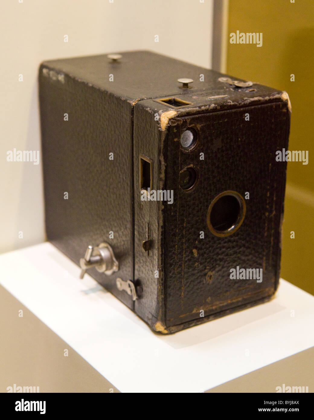 Antique box camera Stock Photo - Alamy