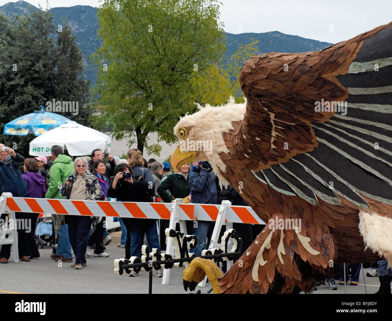 Parade float eagle hi-res stock photography and images - Alamy