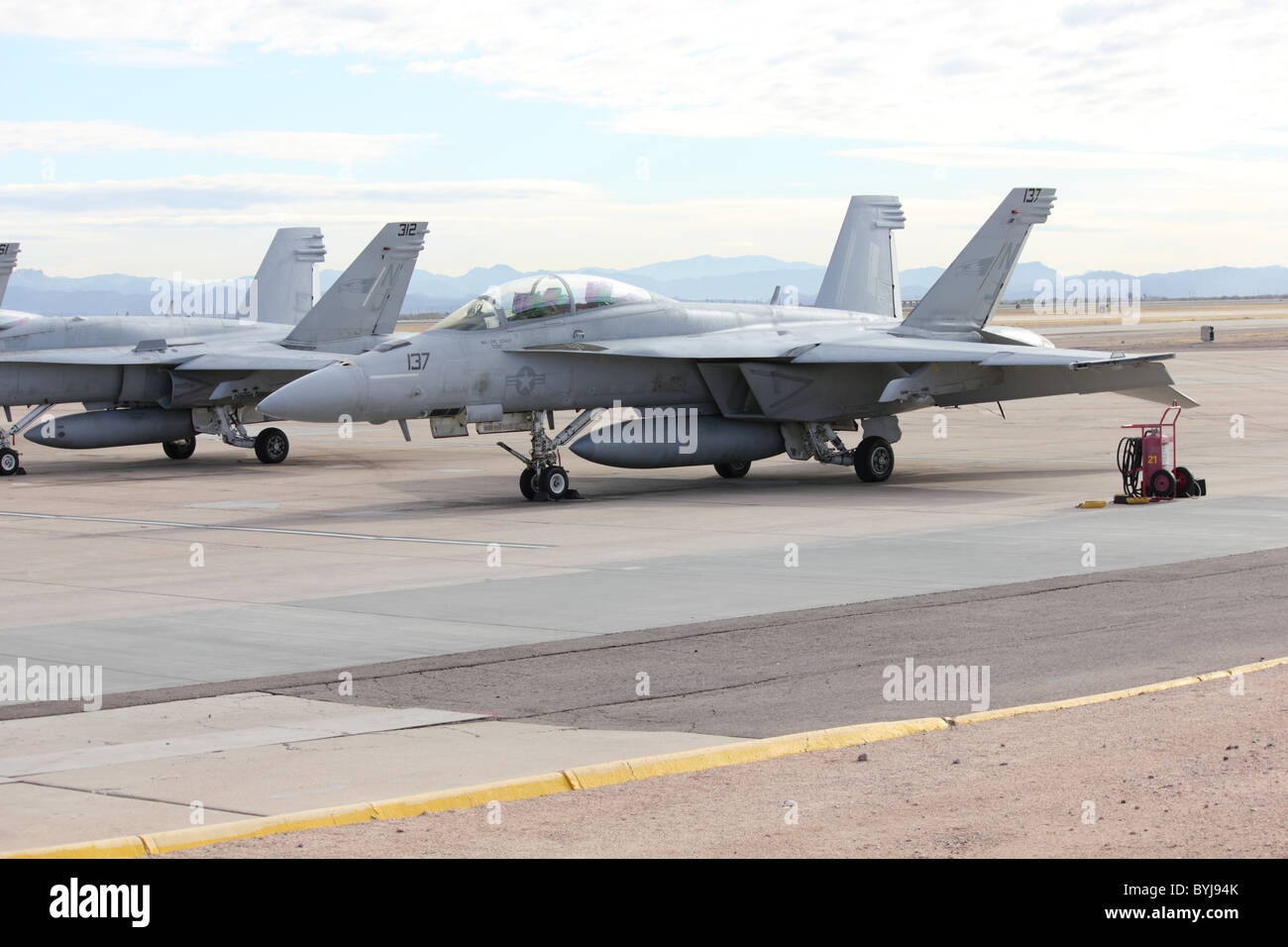F 18 super hornet hi-res stock photography and images - Alamy