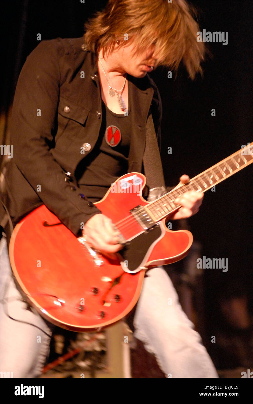 Johnny Rzeznik The Goo Goo Dolls performing live at the Wiltern LG ...