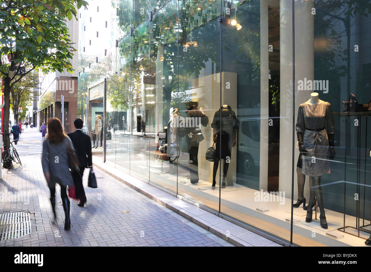 Window Display of Clothing Shop Stock Photo - Alamy