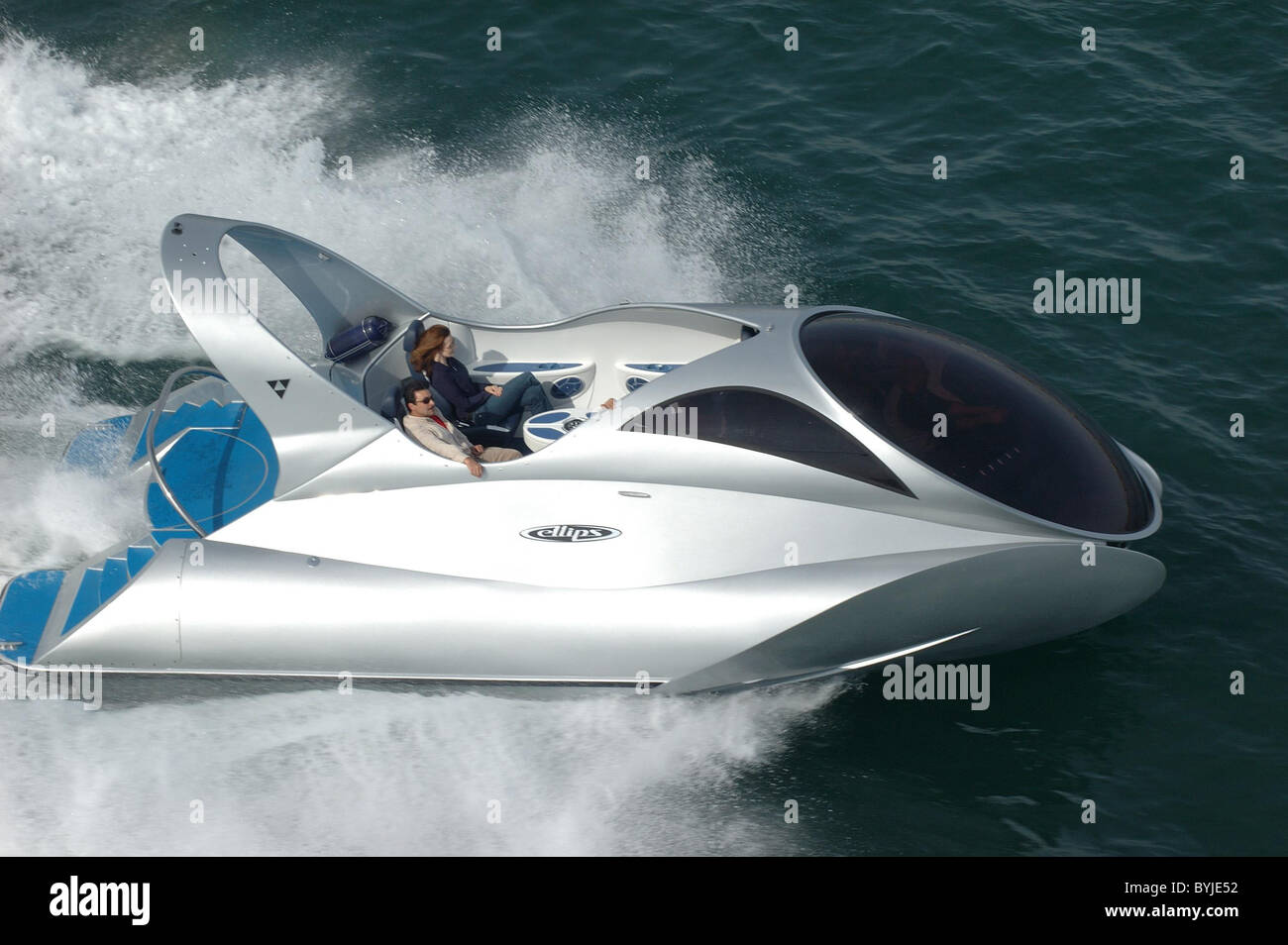 Boat manufacturer hi-res stock photography and images - Alamy