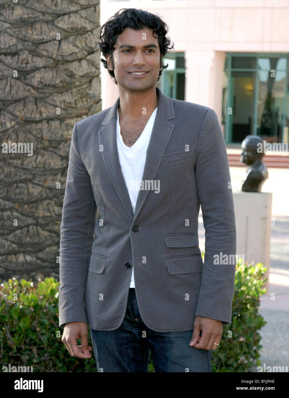 Sendhil Ramamurthy An evening with 'Heroes' held at the Academy of ...