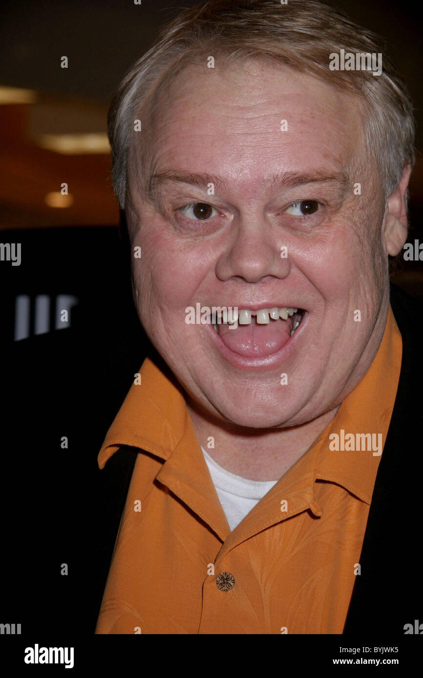 Gap teeth louie anderson240307 hi-res stock photography and images - Alamy
