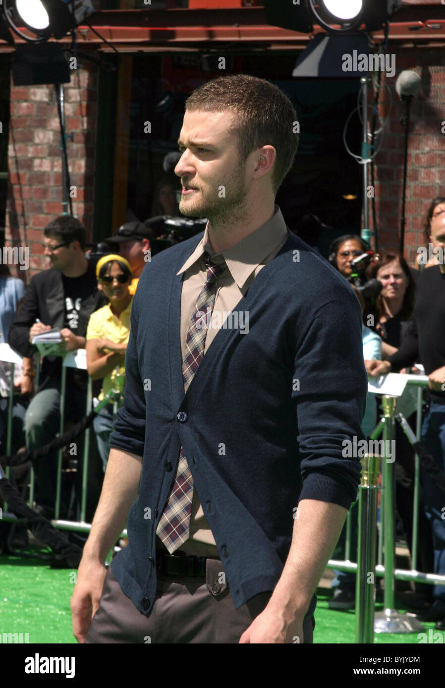 Justin Timberlake "Shrek the Third" Los Angeles Premiere - Green Carpet ...