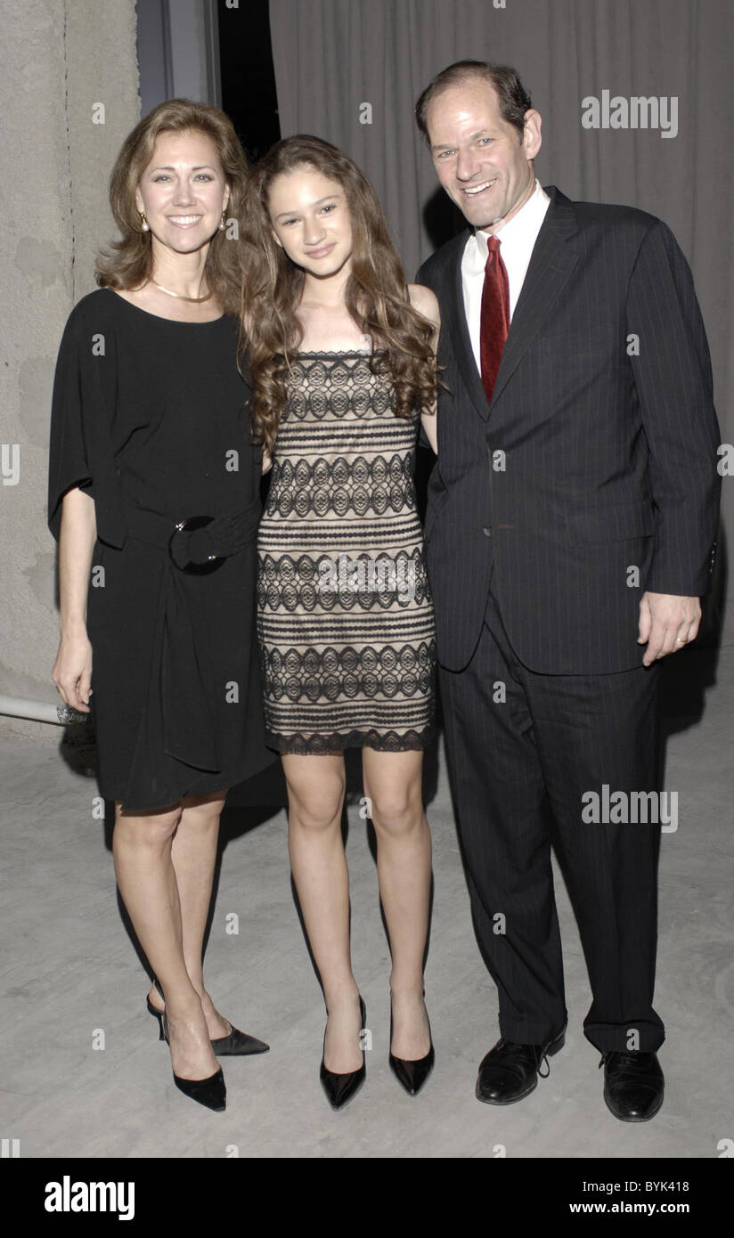 Elliot Spitzer with wife and daughter NYC teens help 'Operation Smile ...