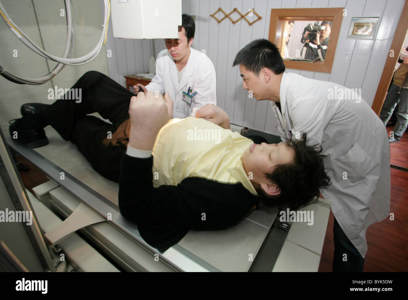 THE BIGGEST MAN IN THE WORLD He's not fat - just big boned. The world's ...