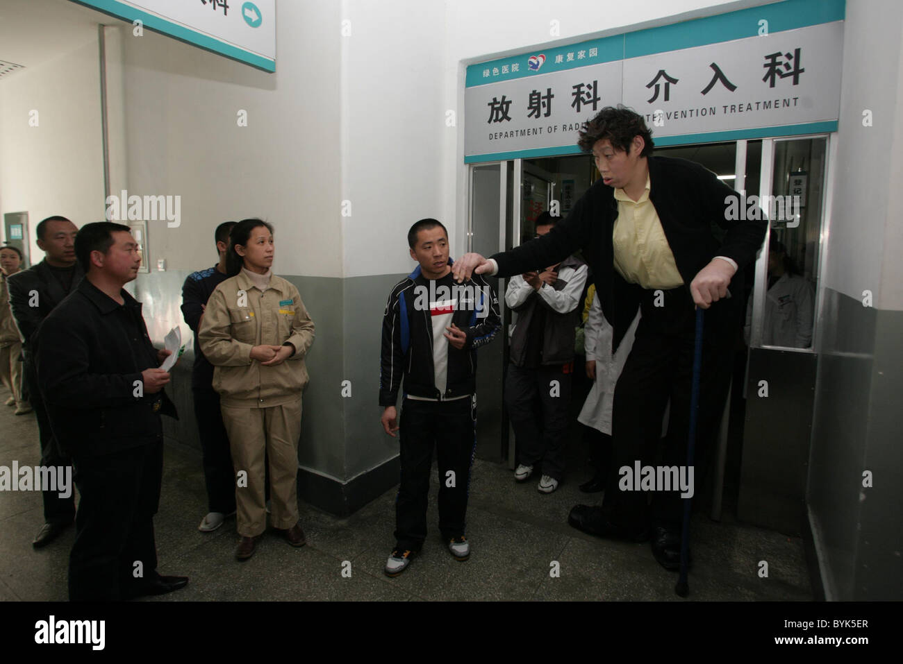 THE BIGGEST MAN IN THE WORLD He's not fat - just big boned. The world's ...