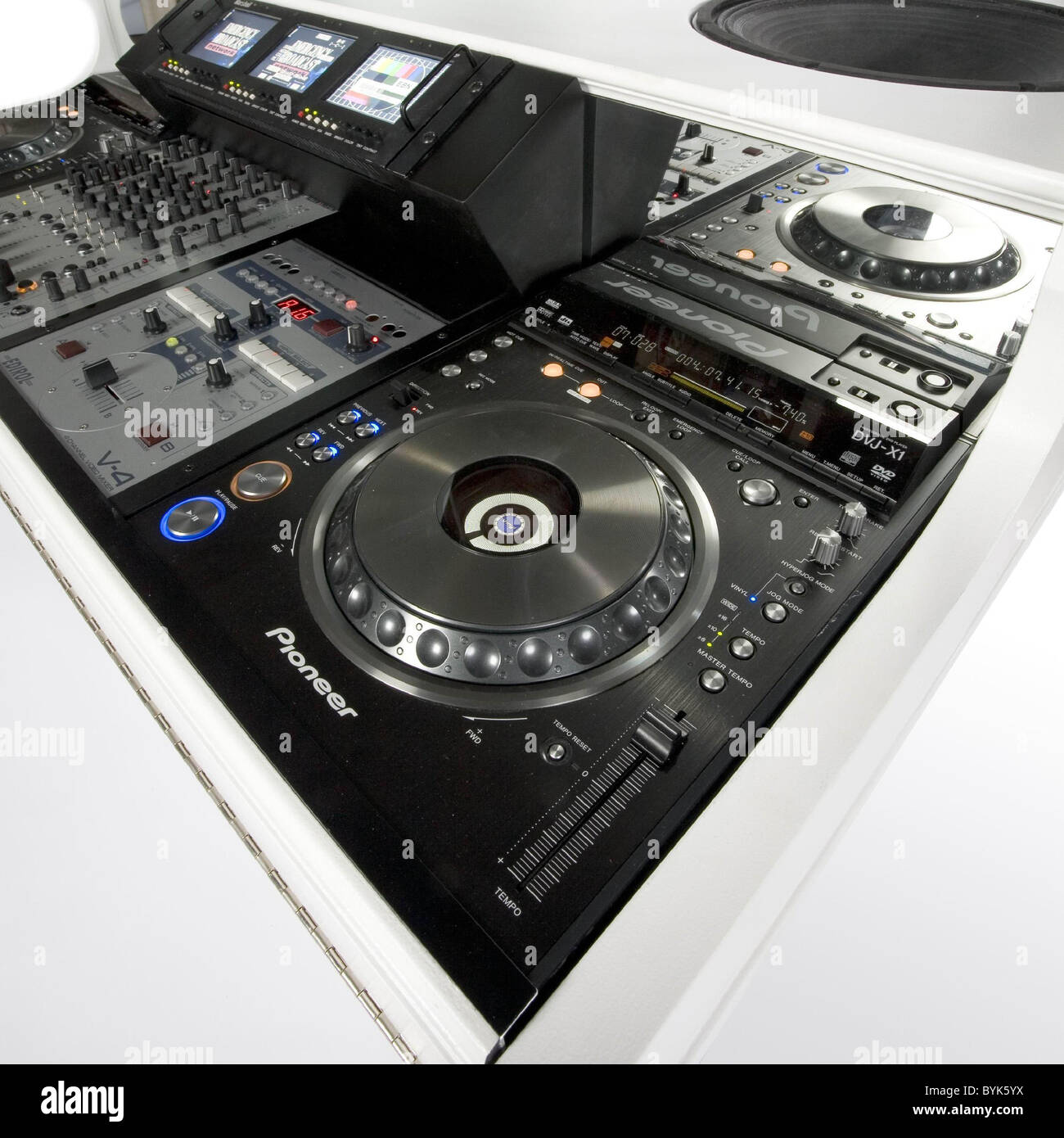 The Baby Grand Master The Baby Grand Master Piano by Gardner Post packs ...