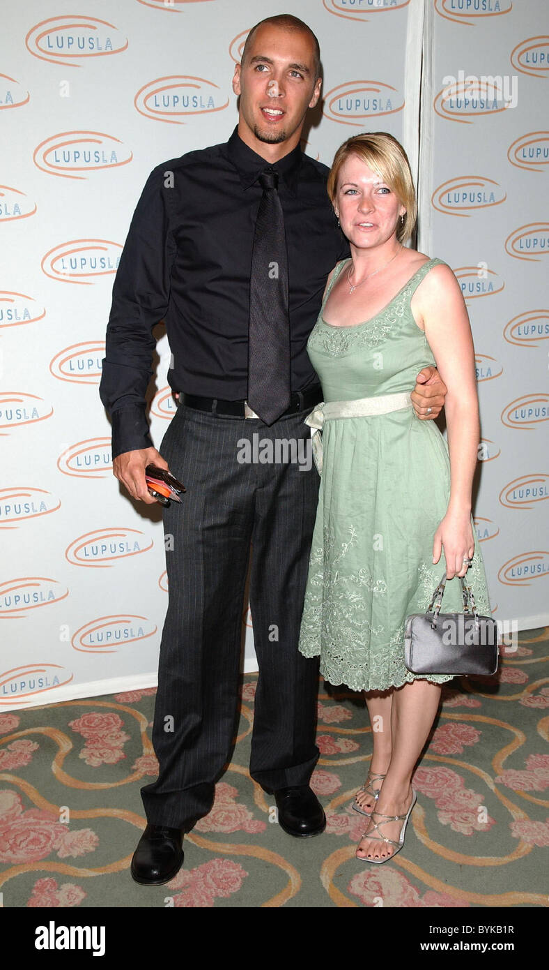 Mellisa Joan Hart and husband 7th Annual 'Love, Light and Laughter ...