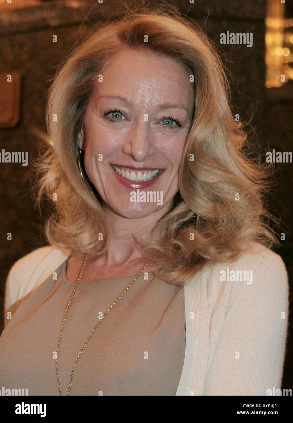 Patricia wettig hi-res stock photography and images - Alamy