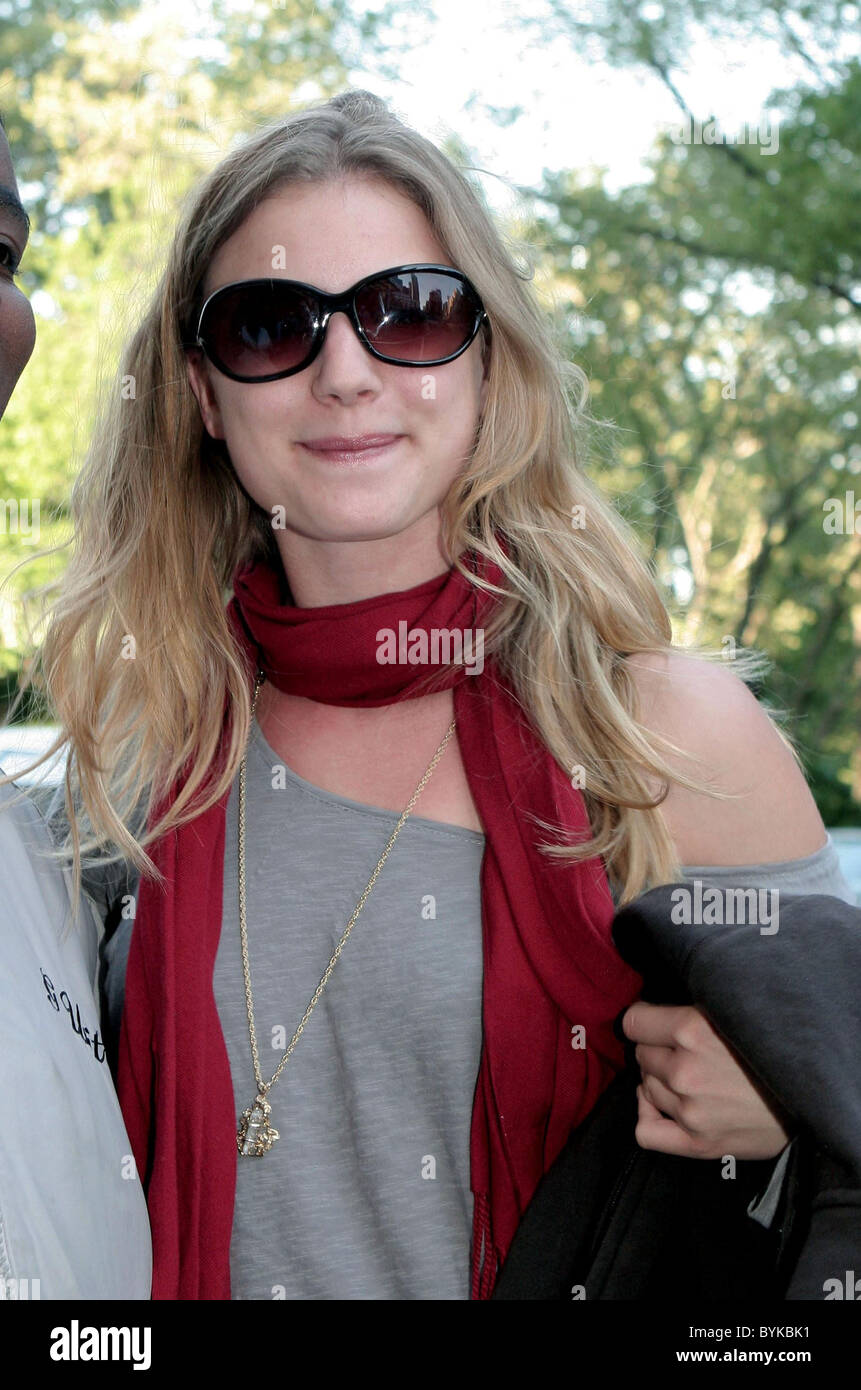 Emily van camp hi-res stock photography and images - Alamy