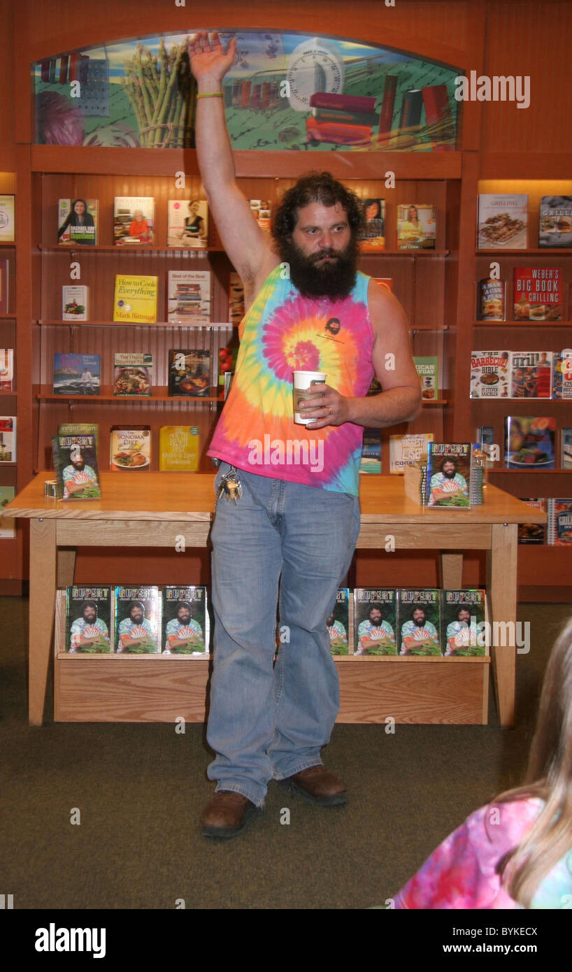 Rupert Boneham from 'Survivor' signs his book 'Just Being Me' at Barnes ...