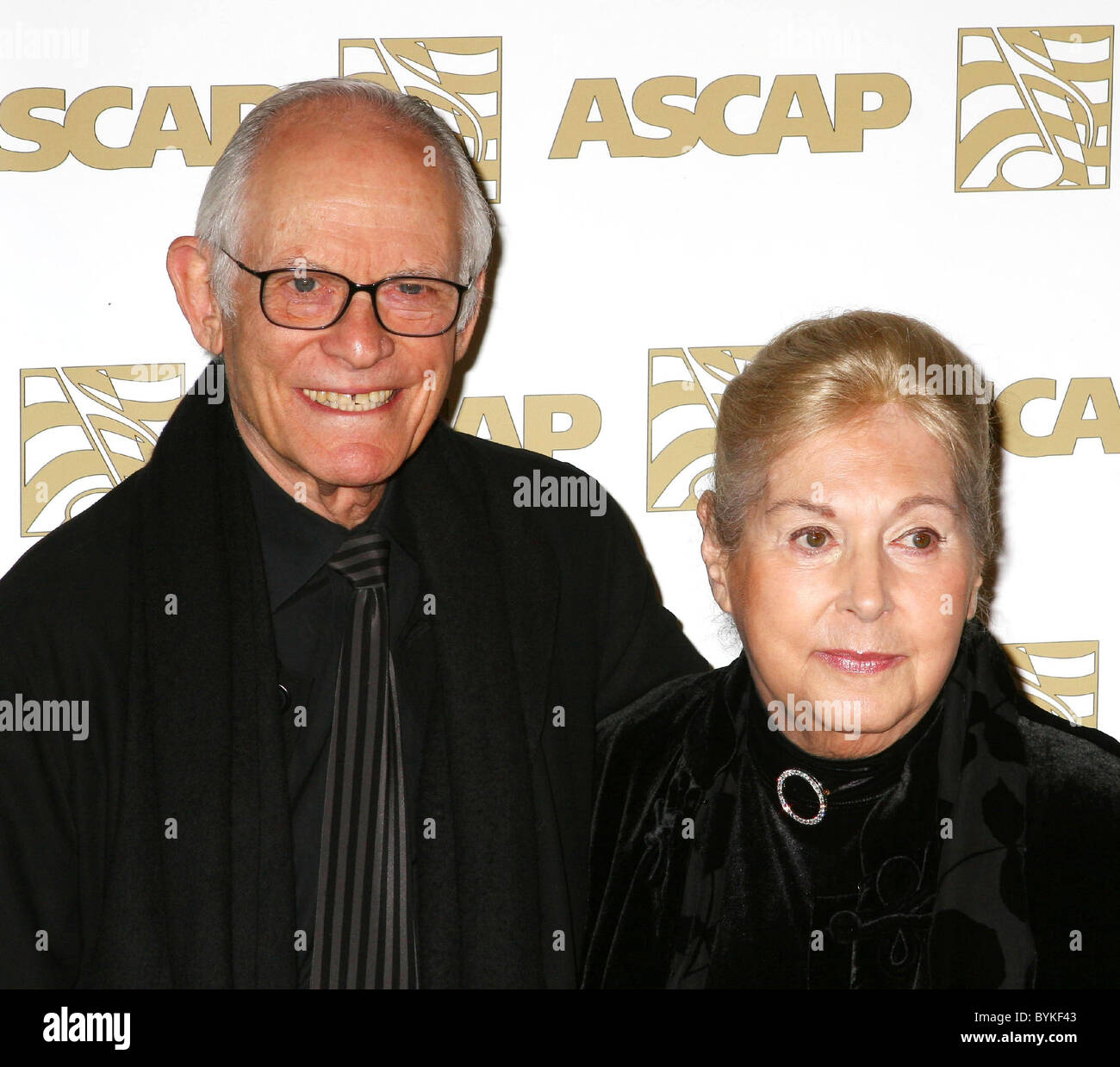 Alan and marilyn bergman hi-res stock photography and images - Alamy