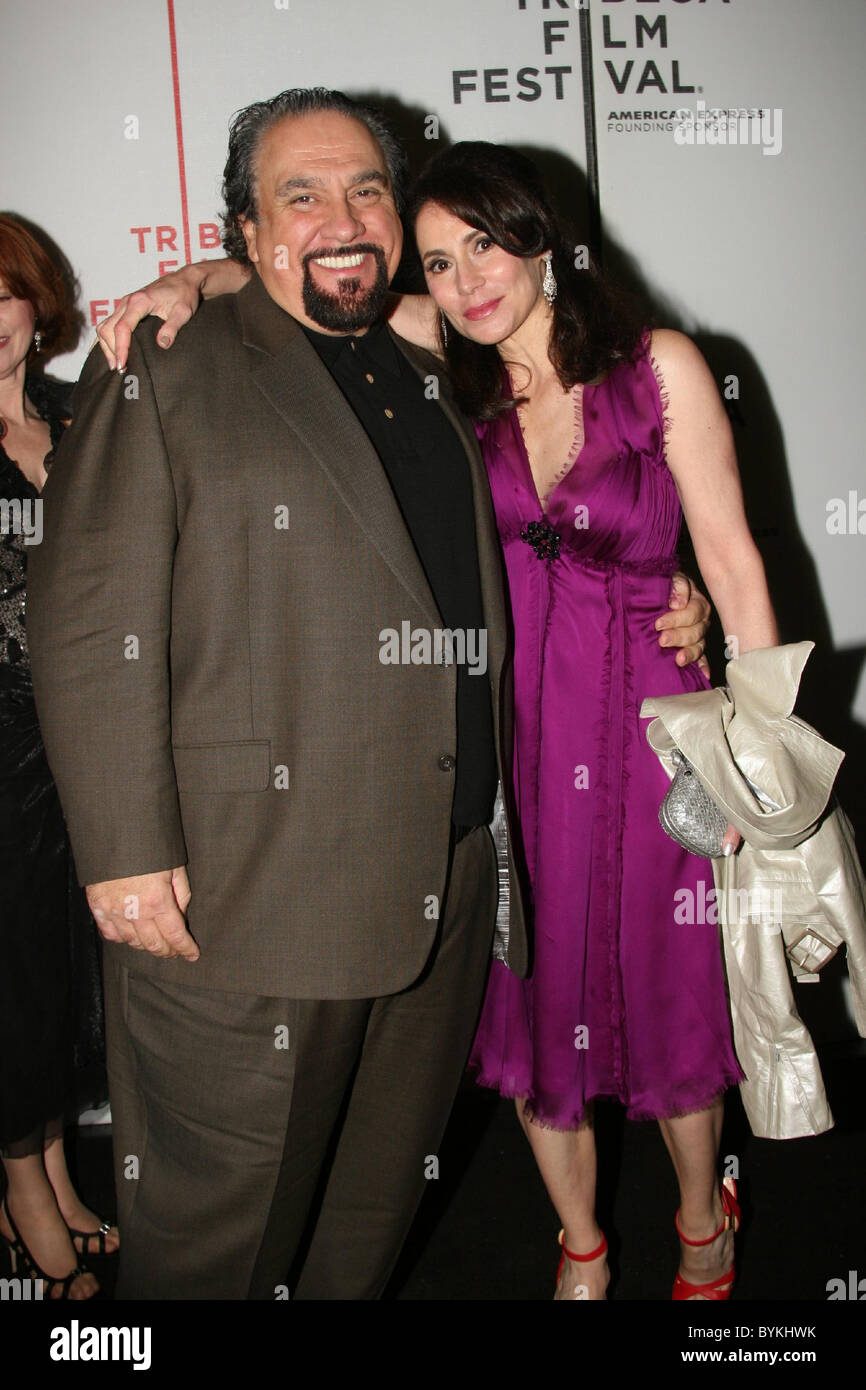 Kenneth guarino ellie guarino 6th hi-res stock photography and images ...