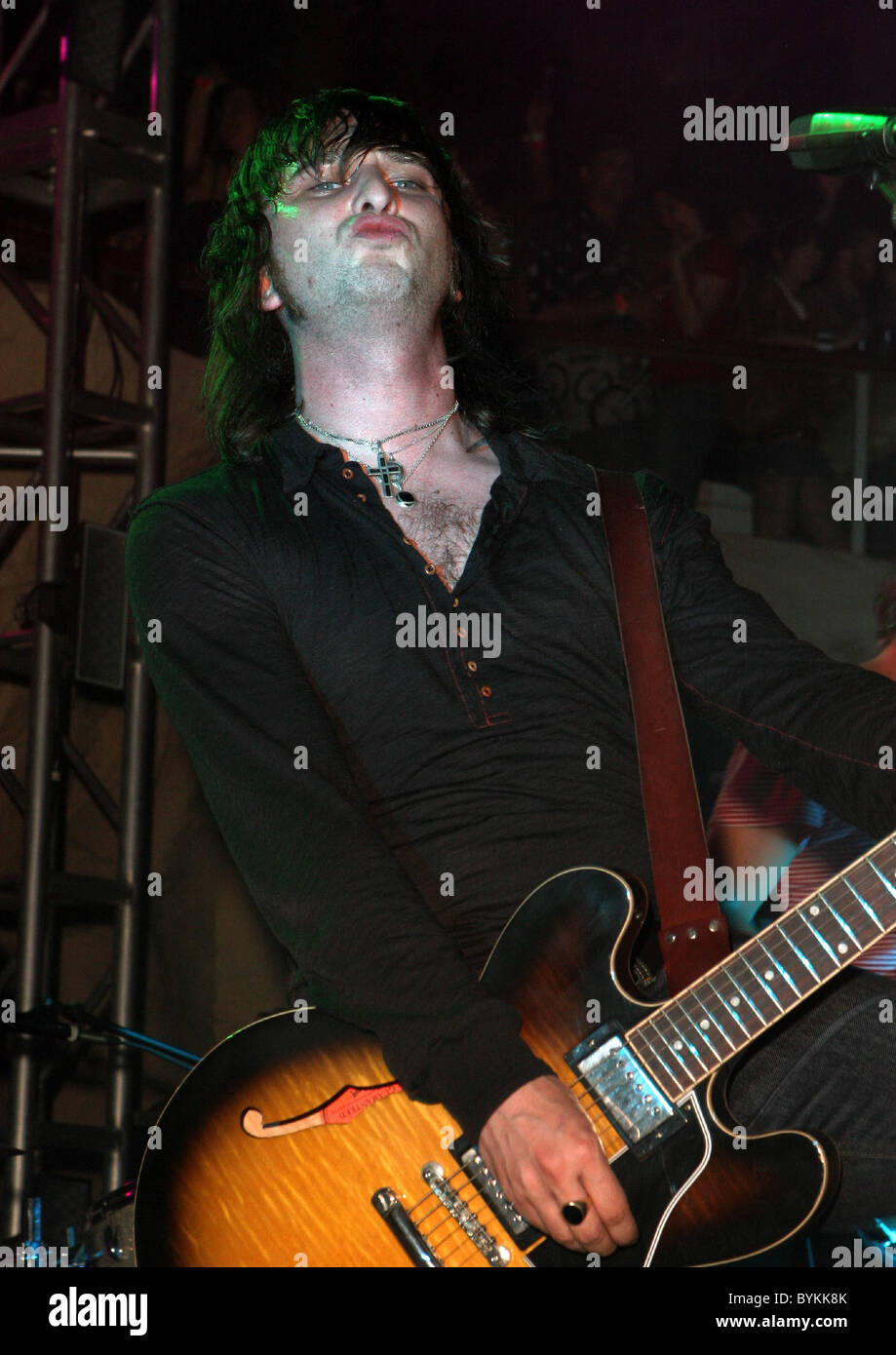 Hard rock jet hi-res stock photography and images - Alamy