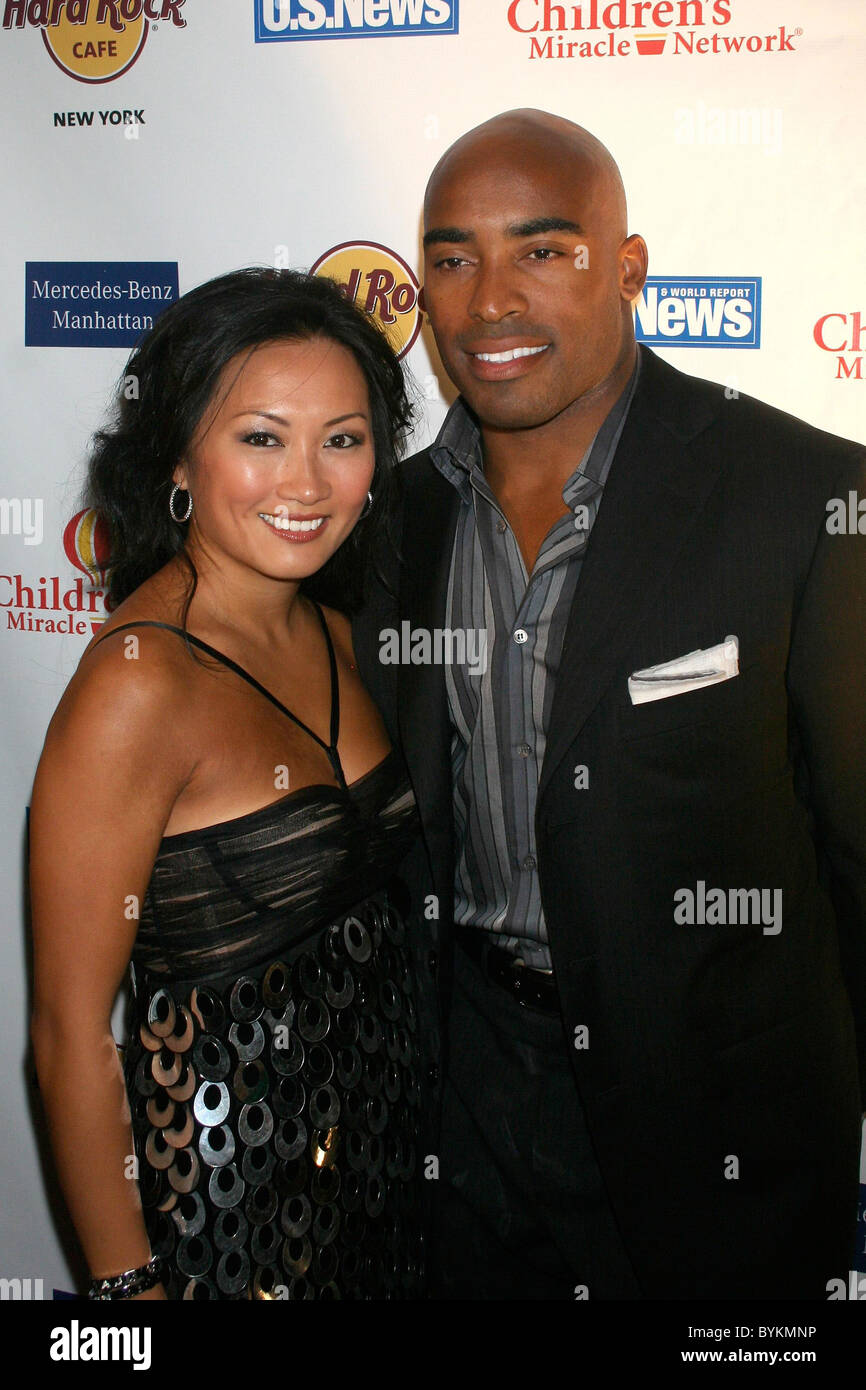 Tiki Barber and wife Ginny Hard Rock Cafe New York hosts charity event ...