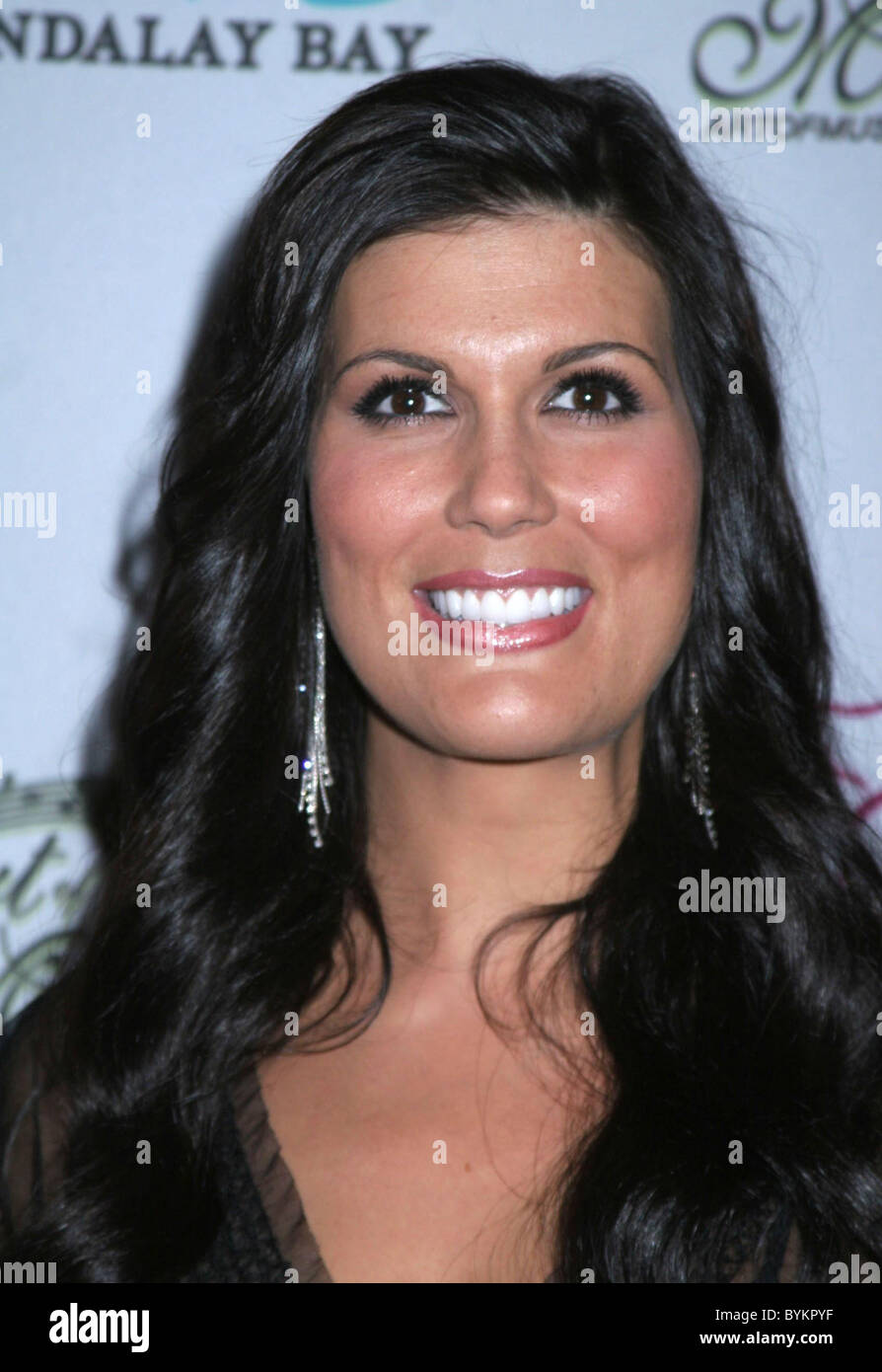 Julia Burton Lili Claire Foundation 5th Annual Benefit Dinner and ...