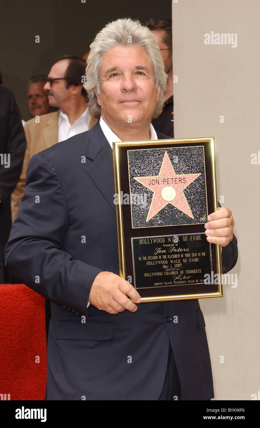 Jon peters producer hi-res stock photography and images - Alamy