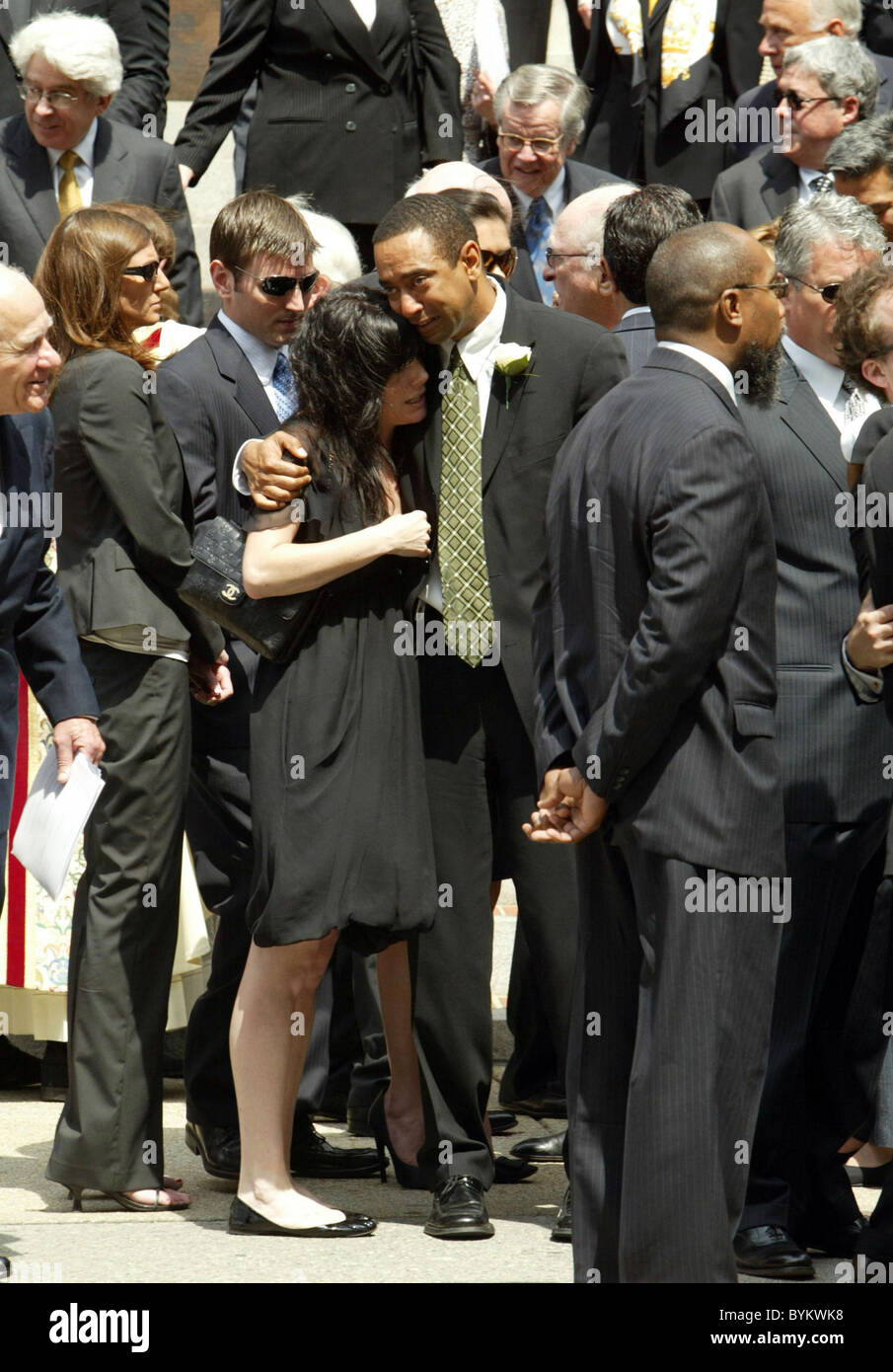 Courtney Valenti The funeral of the former president of the Motion ...