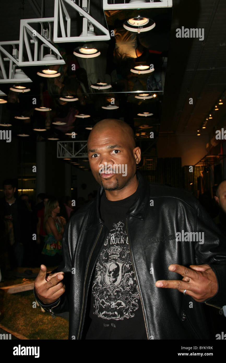 Darryl "D.M.C." McDaniels Replay's Organic Blue Jean launch party ...