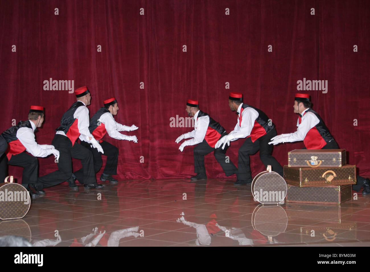 Atmosphere Announcement By AEG Live and Caesars Palace Revealing Bette ...