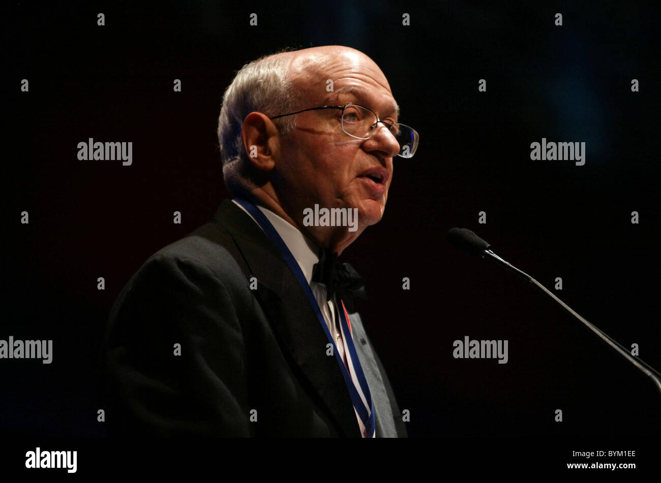 Economist Martin Feldstein is honored with the 2007 Bradley Prize for ...