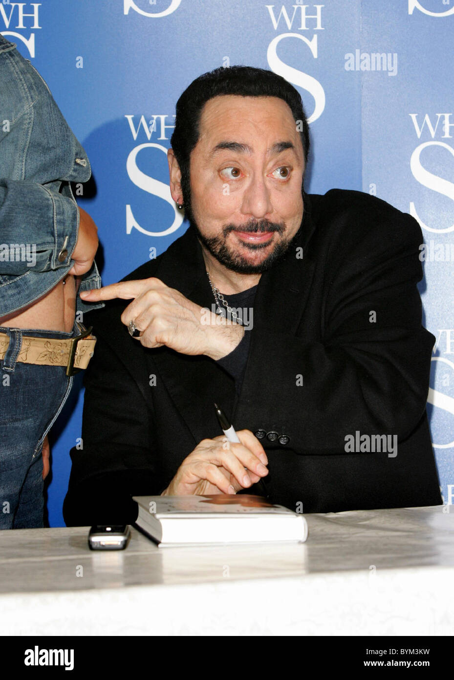 David Gest signs copies of his autobiography 'Simply the Gest' at WH ...