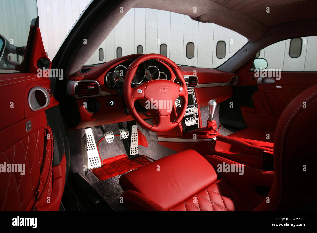 SUPER PORSCHE German Porsche customizer RUF has revealed its latest ...