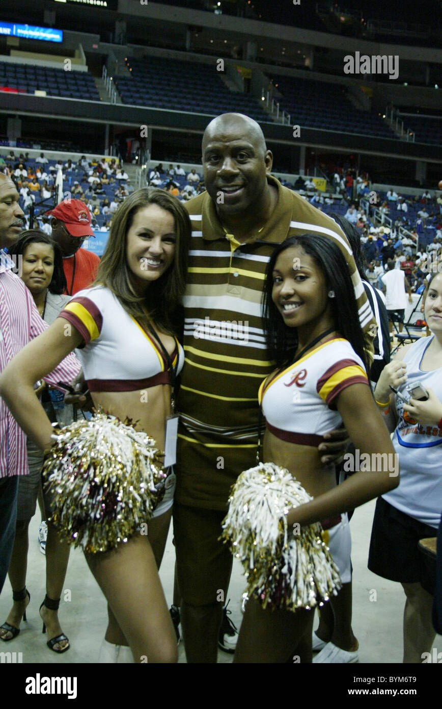 Earvin Magic Johnson and Redskin cheerleaders Hoops For The Homeless ...