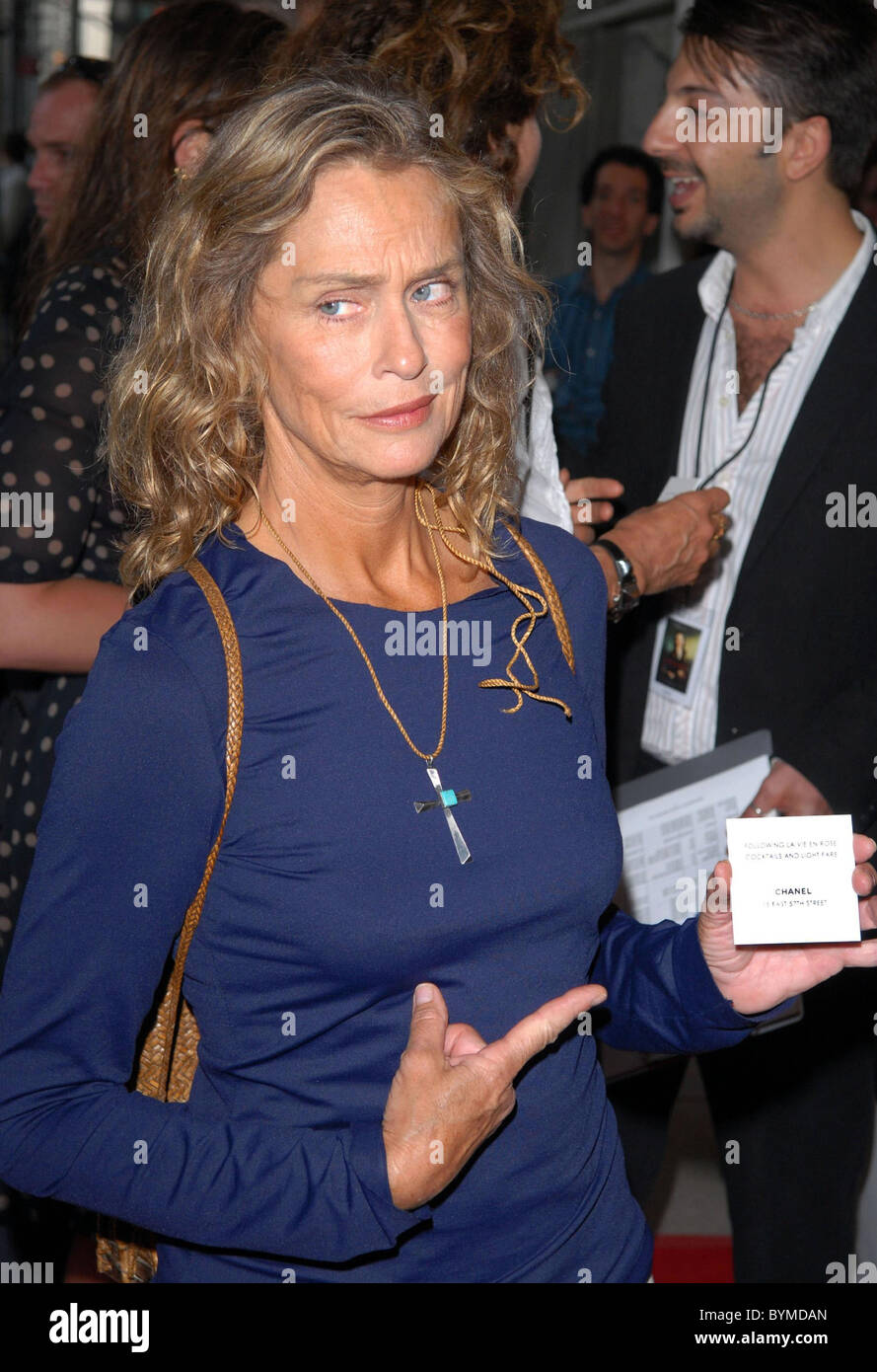 Lauren Hutton Premiere of La Vie En Rose held at Paris Theatre ...