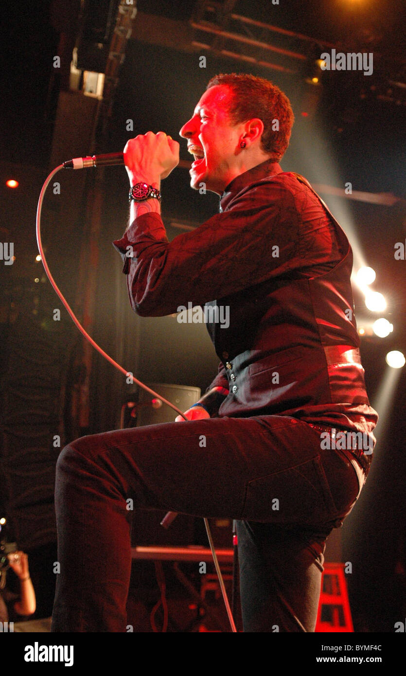 Chester Bennington Dimebag Darrell's Blacktooth Grin Party (following ...