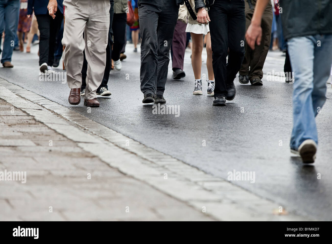 Crowd walking - group of people walking together (motion blur Stock ...