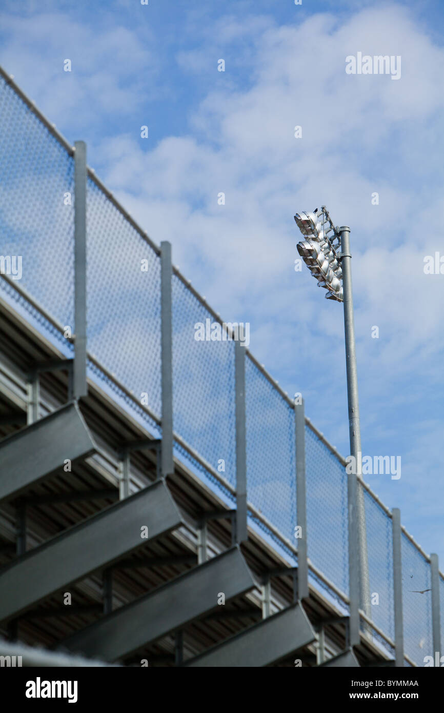 Stadium lighting hi-res stock photography and images - Alamy