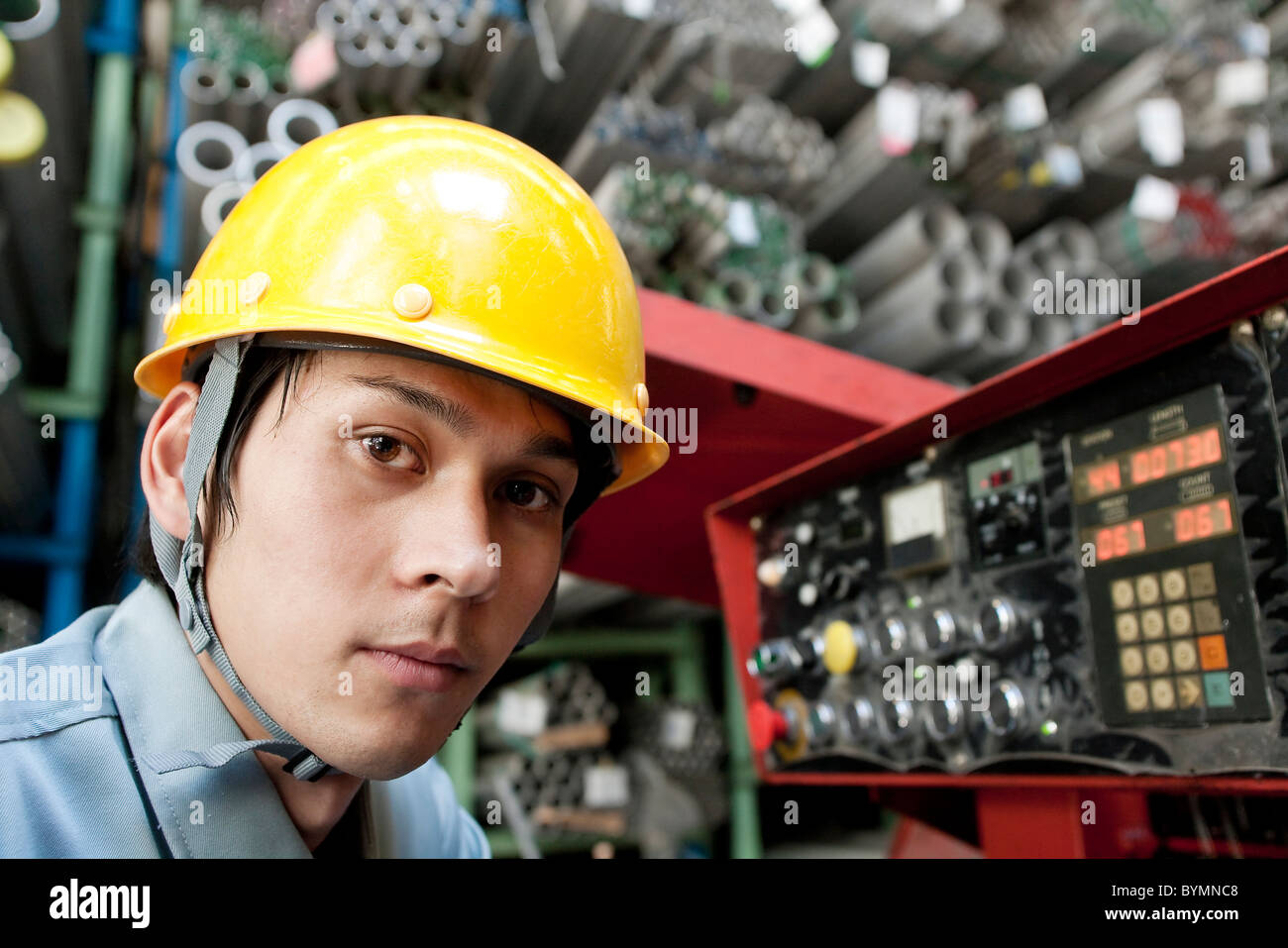 Warehouseworker hi-res stock photography and images - Alamy