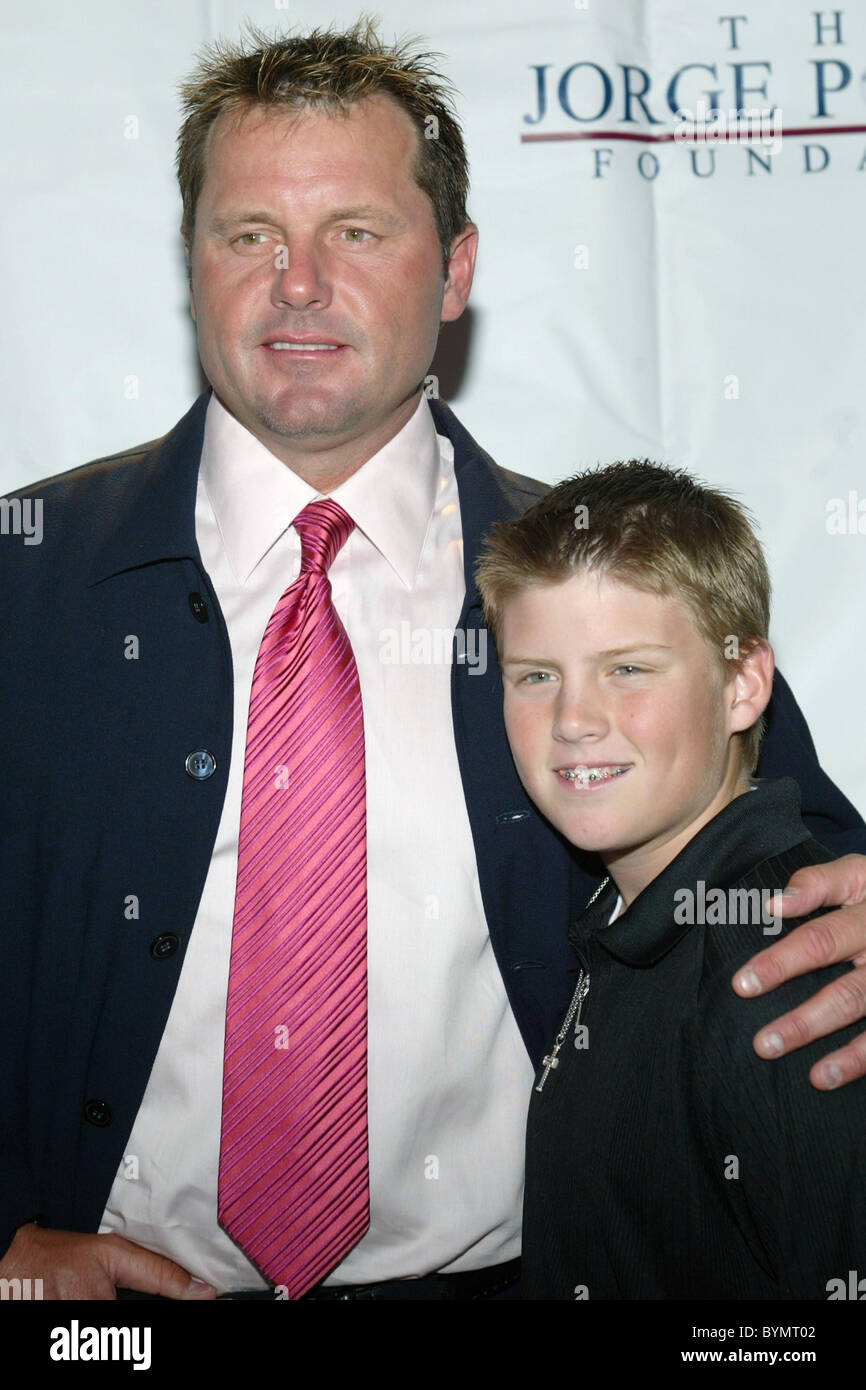 Roger Clemens and guest Heroes For Hope Gala benefiting the Jorge ...