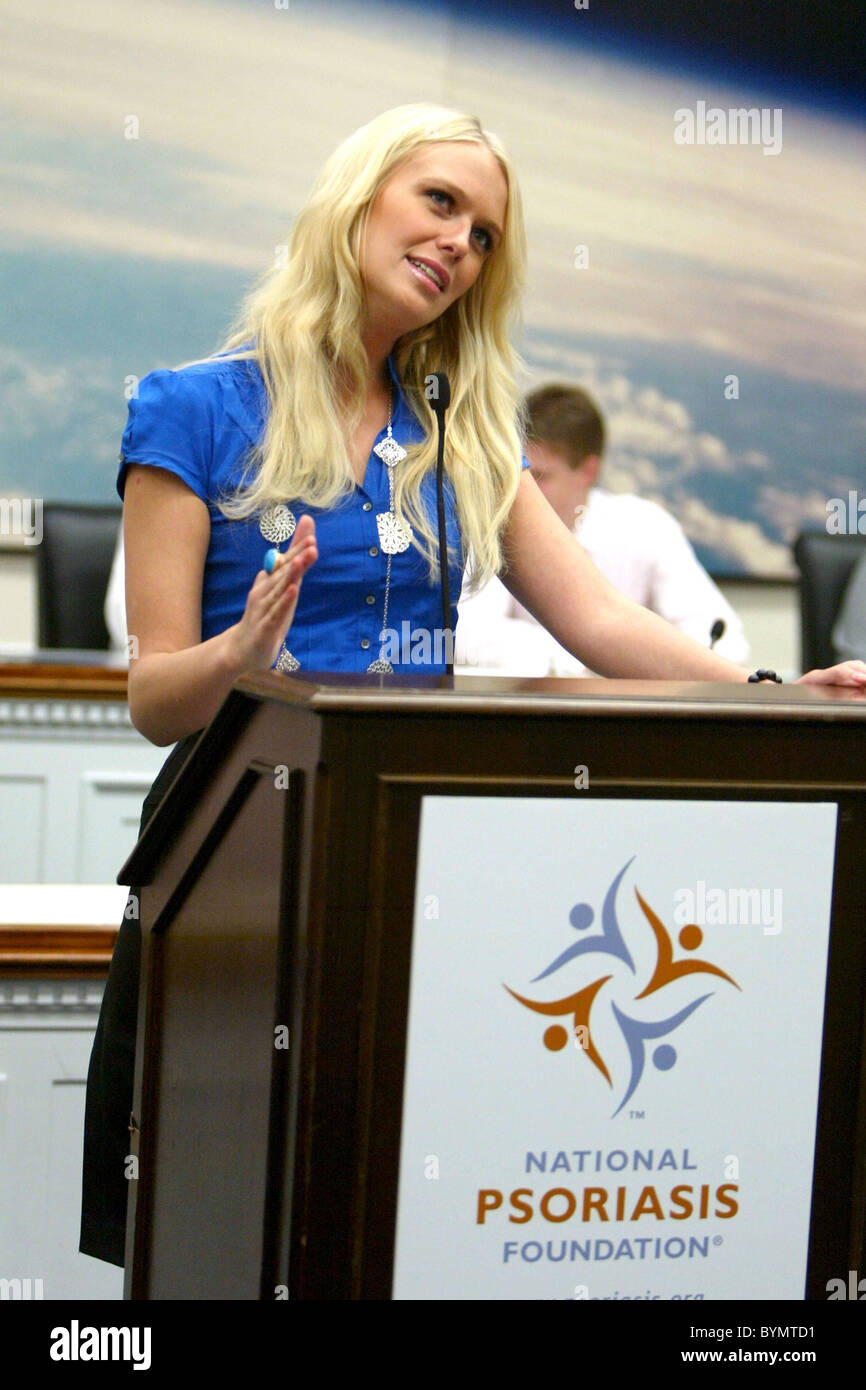 America's Next Top Model Cycle 7 winner CariDee English speaks on ...