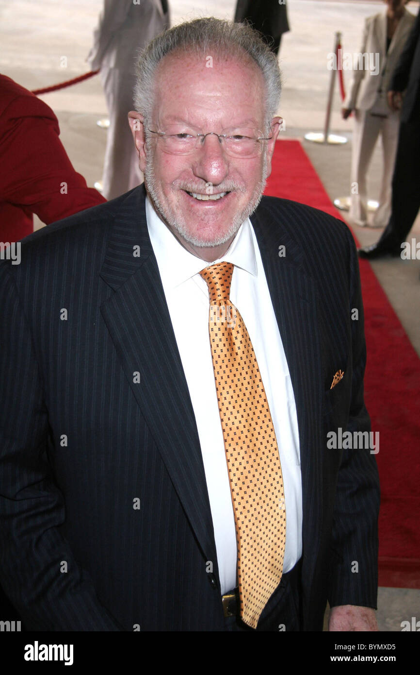 Mayor Oscar Goodman Trump Towers Las Vegas Tower 1 Topping Off Ceremony ...