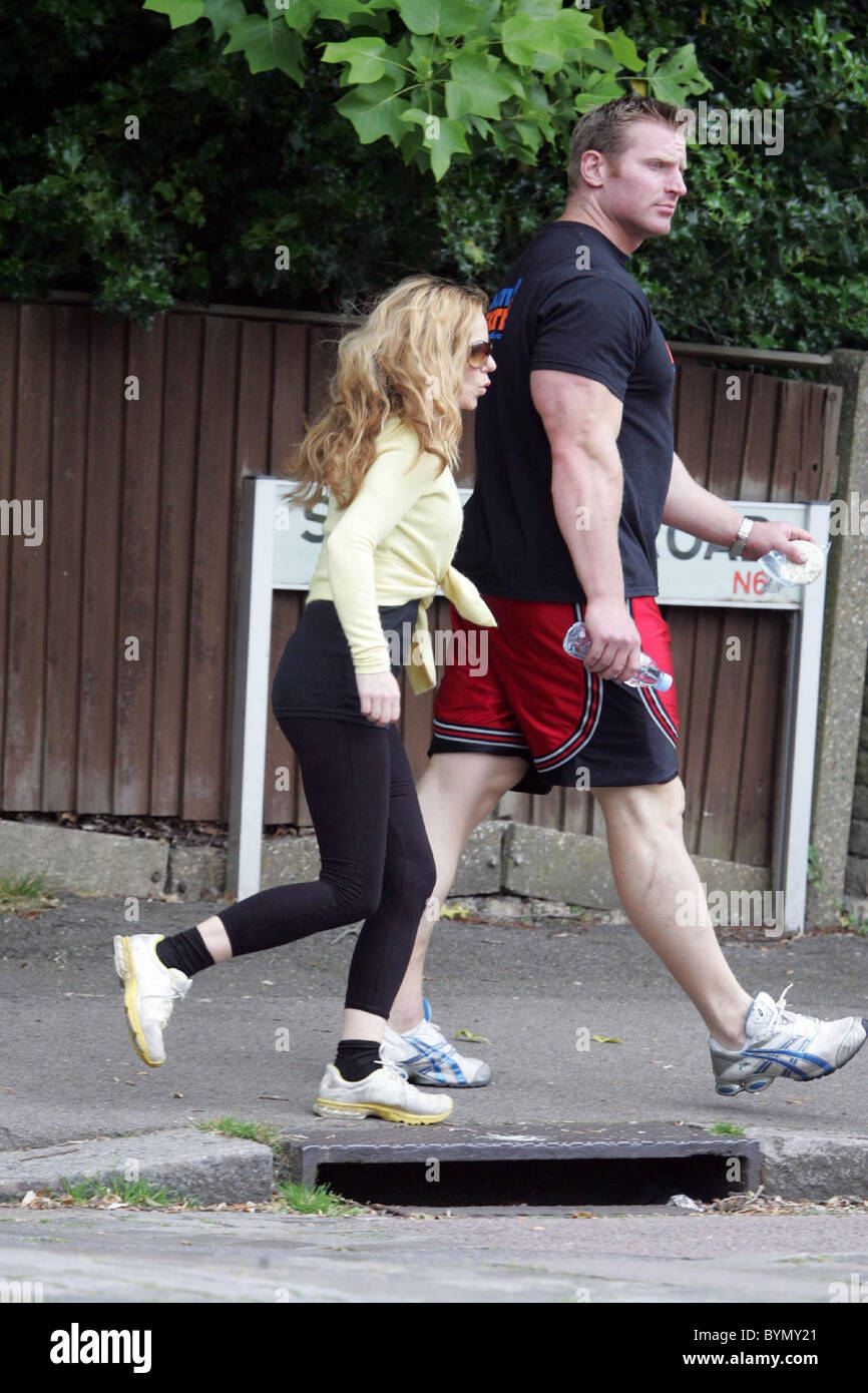 Geri Halliwell Trainer