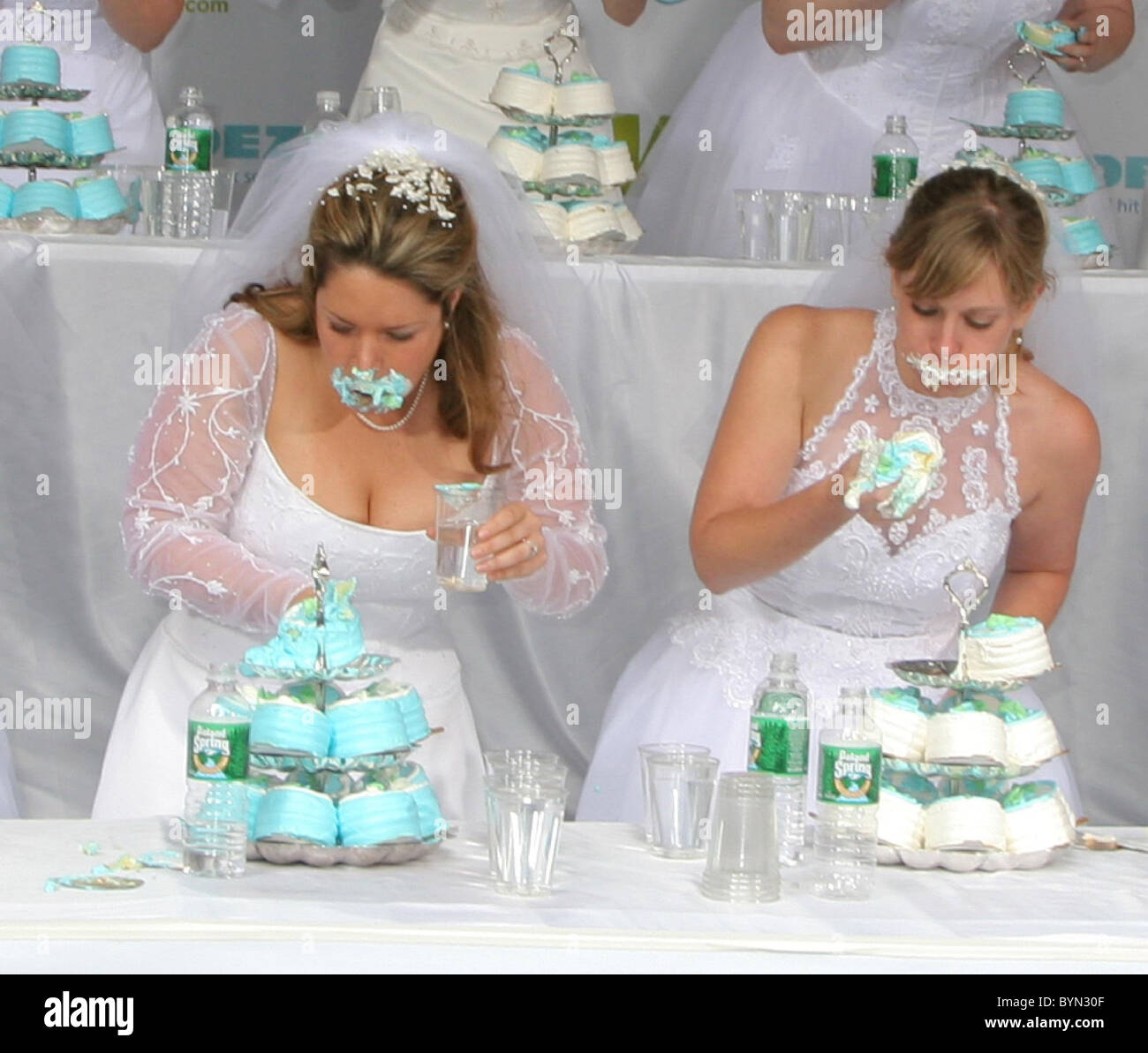 Cake eating contest hi-res stock photography and images - Alamy
