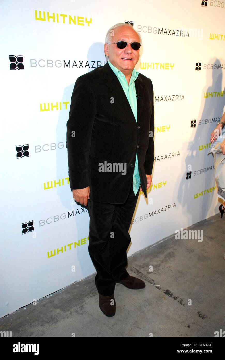 Max Azria Whitney Contemporaries host Art Party sponsored by BCBG Max ...